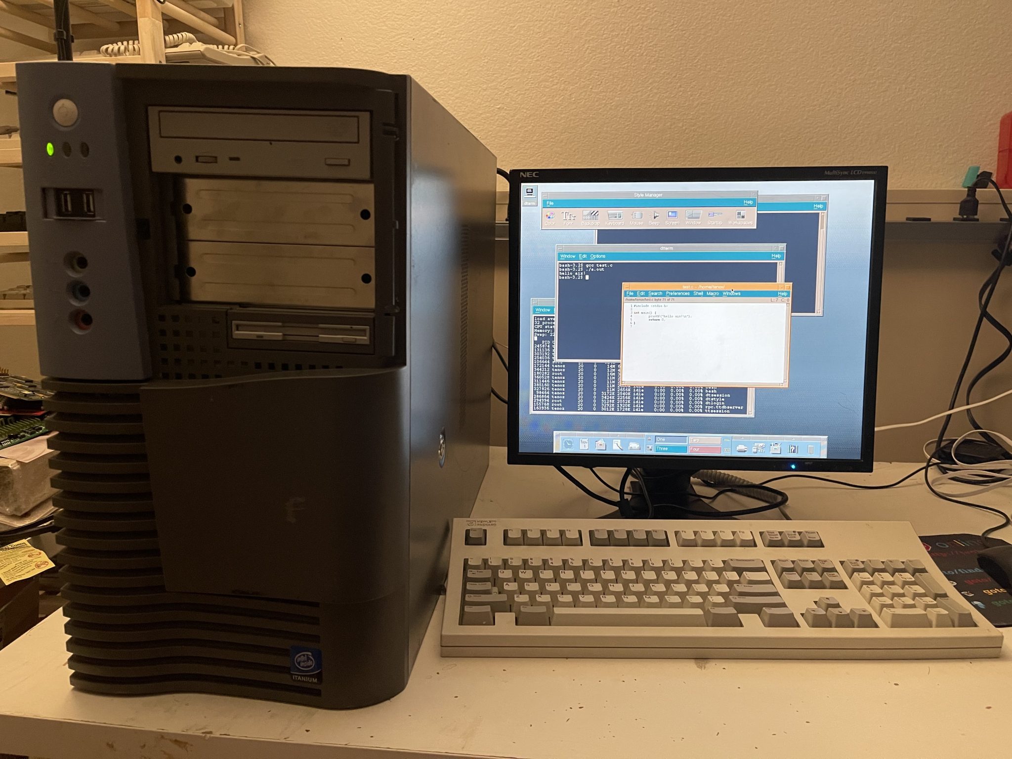 IBM AIX for IA64 (Itanium) aka Project Monterey runs again! | Virtually Fun